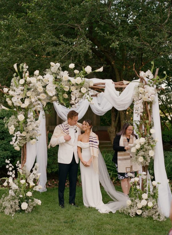 An Ethereal Boston Wedding at the Historic Brandegee Estate - Wedport